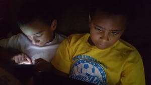 8 Fun Ideas for Entertaining Kids During a Power Outage - Resourceful Mommy